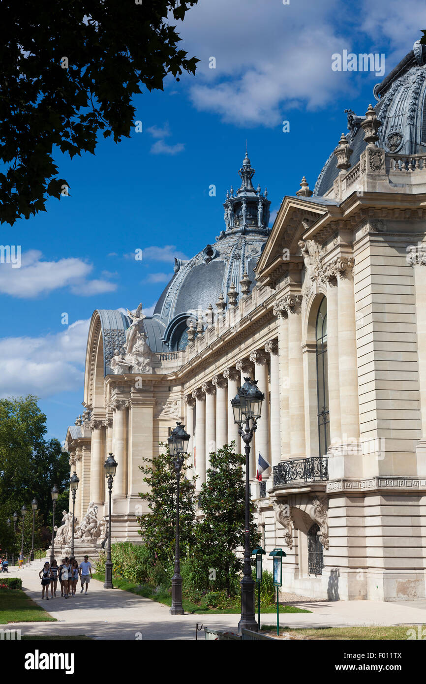 The petit palais small palace hi-res stock photography and images - Alamy