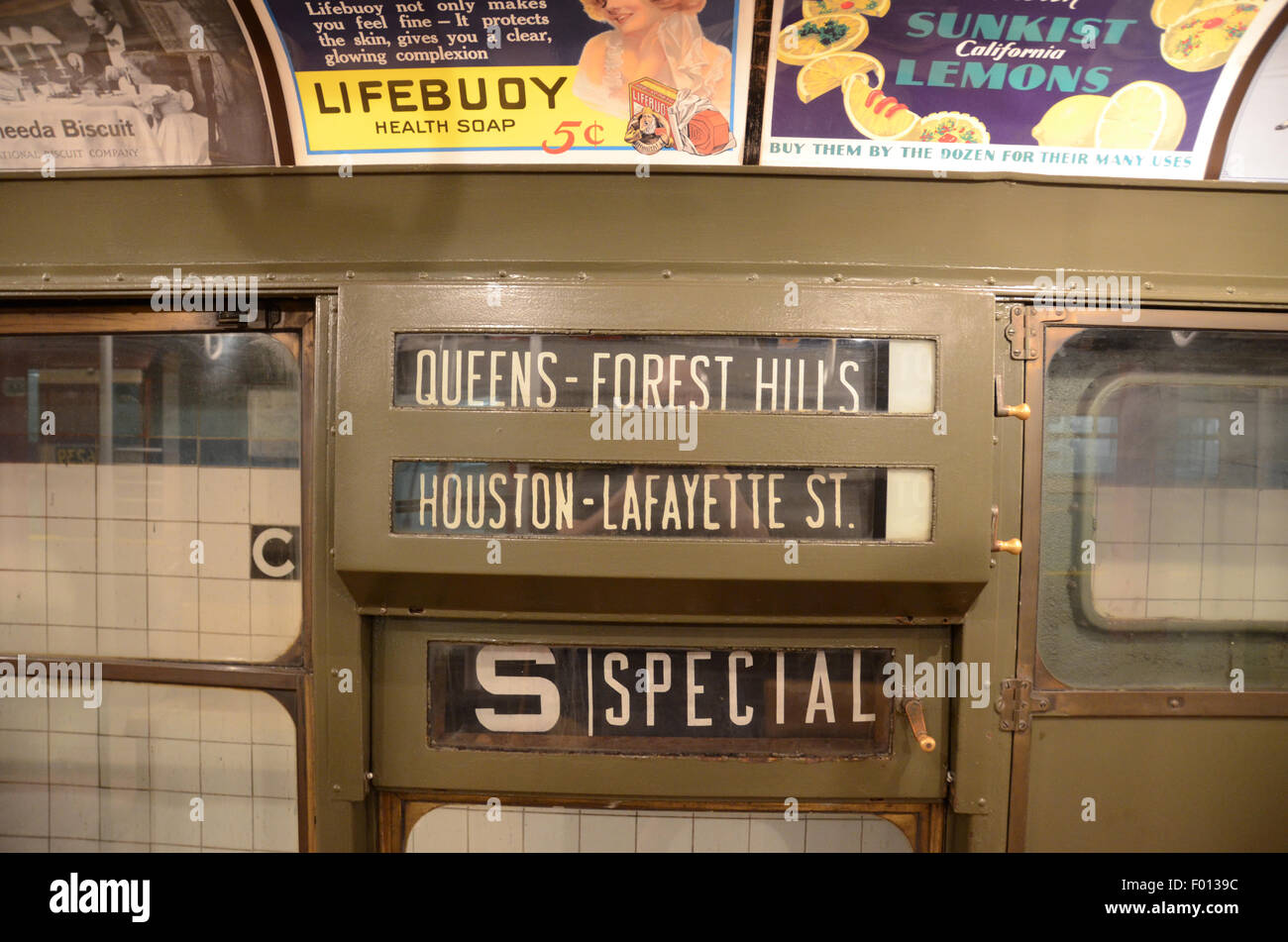 New York Transit Museum 1930 carriage subway vintage subway signs ...