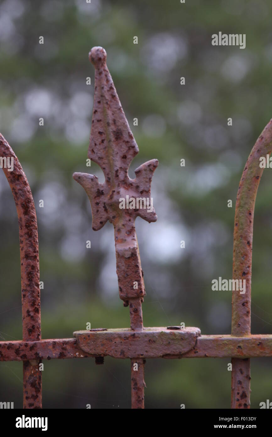 Cemetery fence hi-res stock photography and images - Alamy