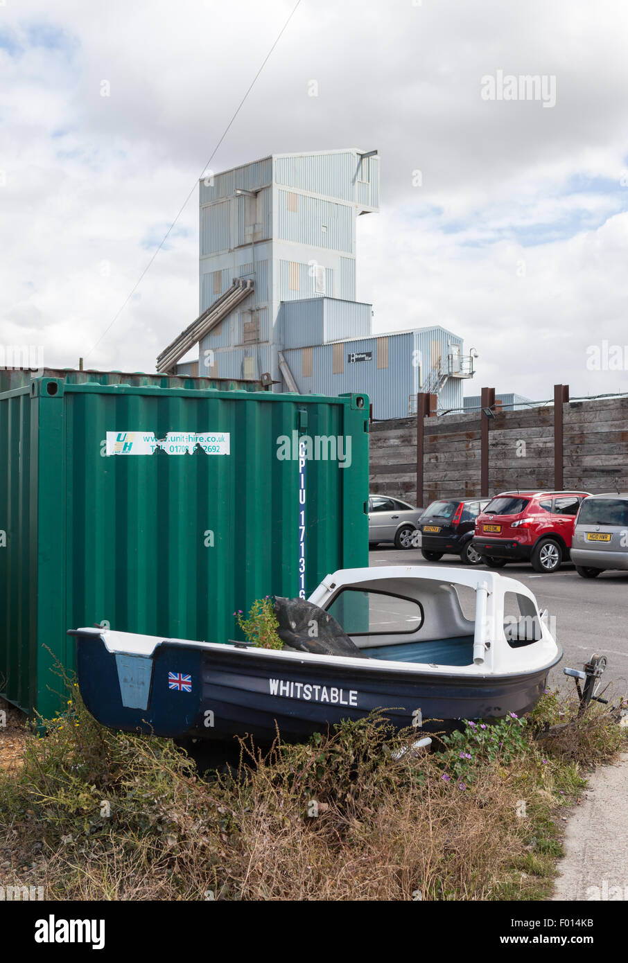 Aggregates hi-res stock photography and images - Alamy