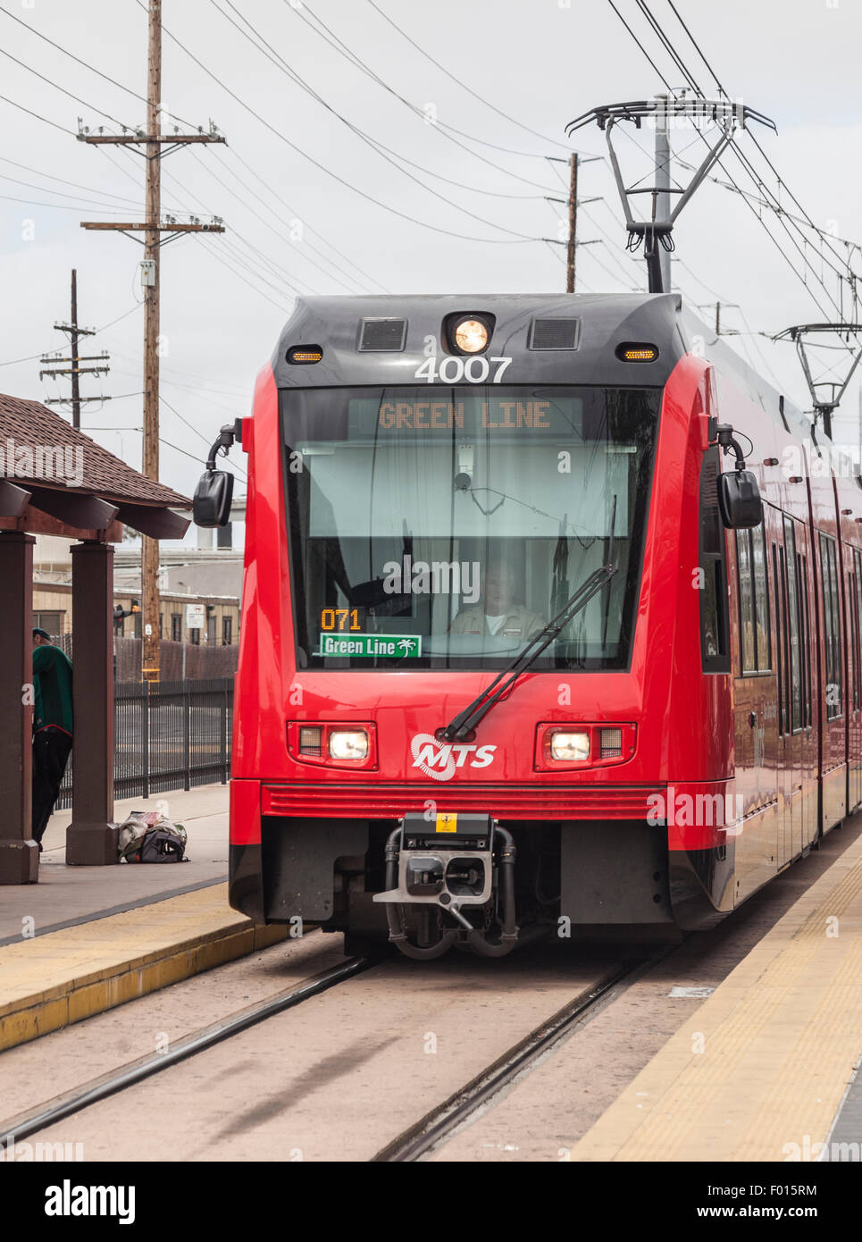 A Green Line MTS light railway train (trolley) pulls into Old Town ...
