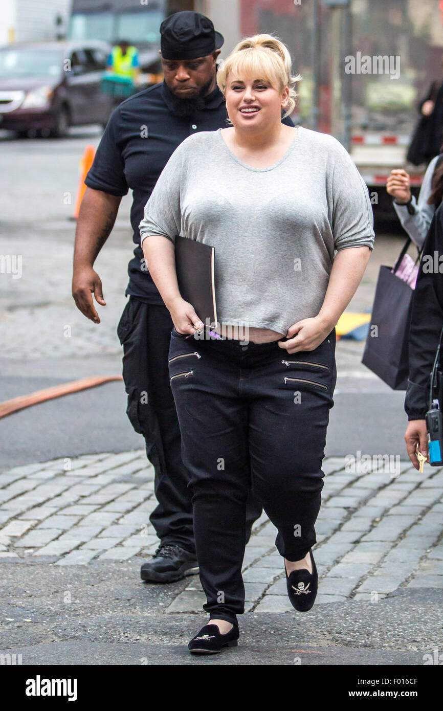 Rebel Wilson getting ready on the film location for new movie "How To ...