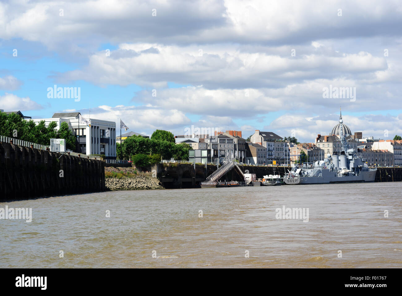 Destroyer t 47 class hi-res stock photography and images - Alamy