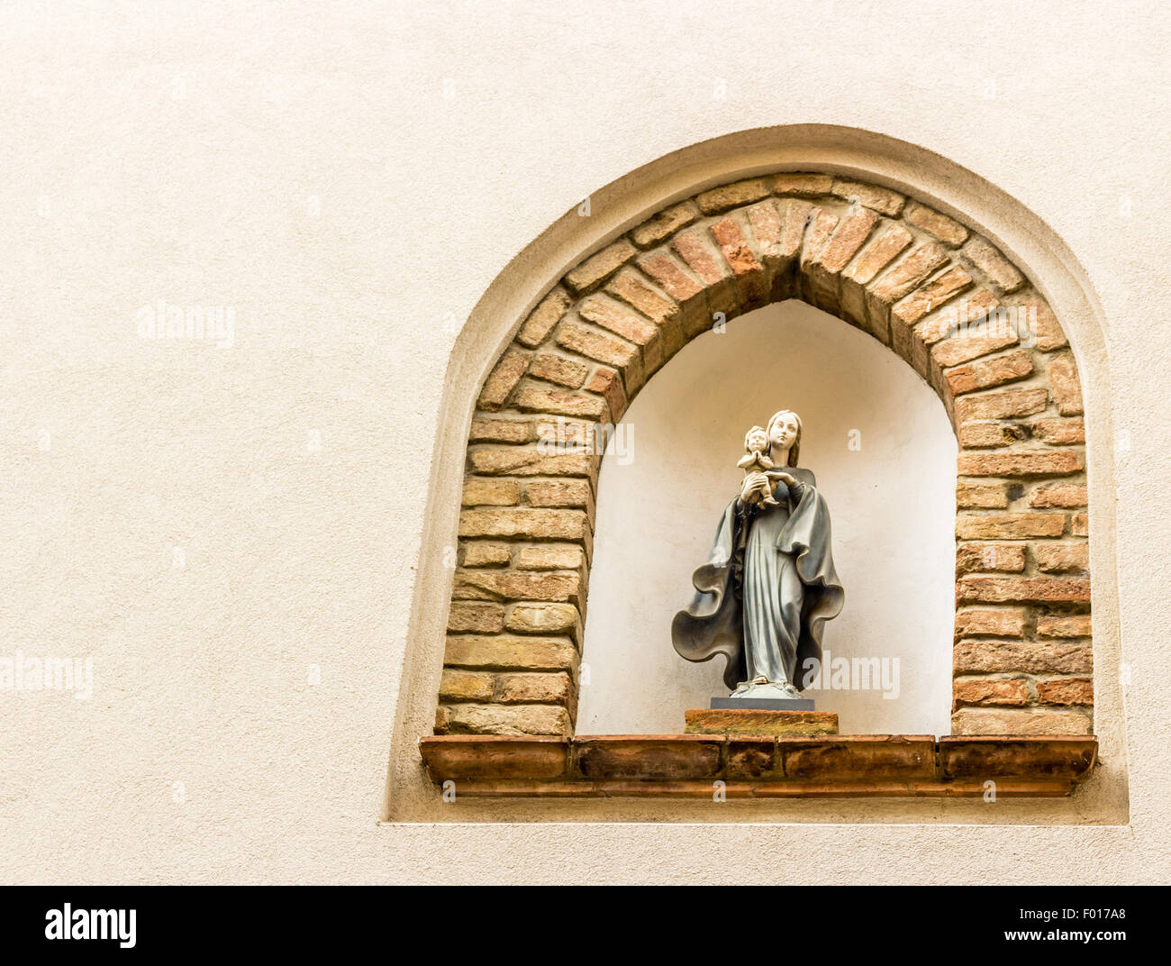medieval streets and ancient memories - Catholic icon of Blessed Virgin ...