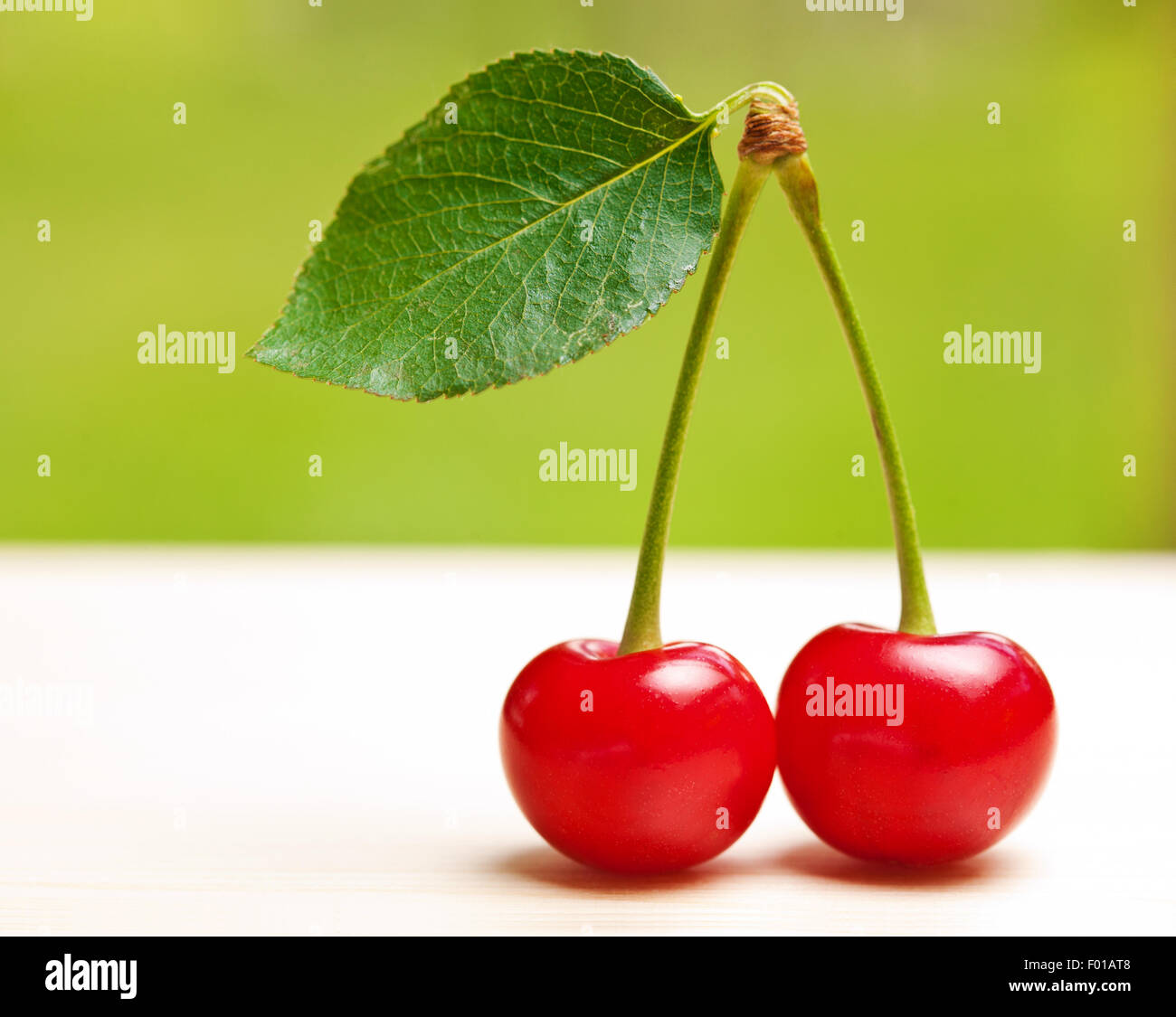 Real cherries hi-res stock photography and images - Alamy