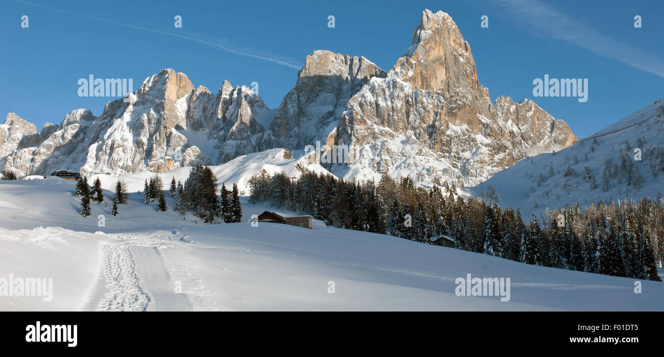 Passo rolle hi-res stock photography and images - Alamy