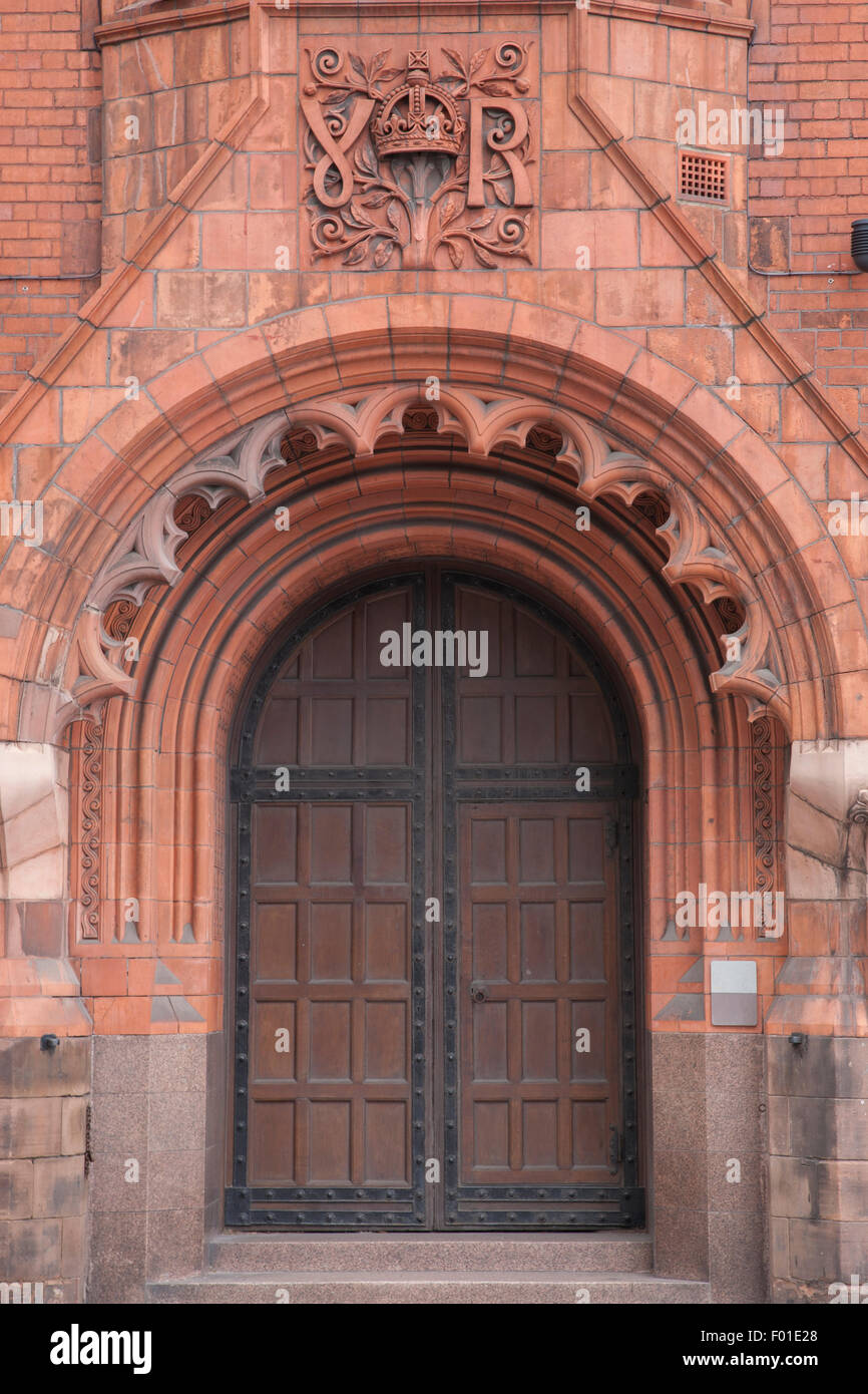 Liverpool University Victoria Building by Alfred Waterhouse 1892 Stock ...