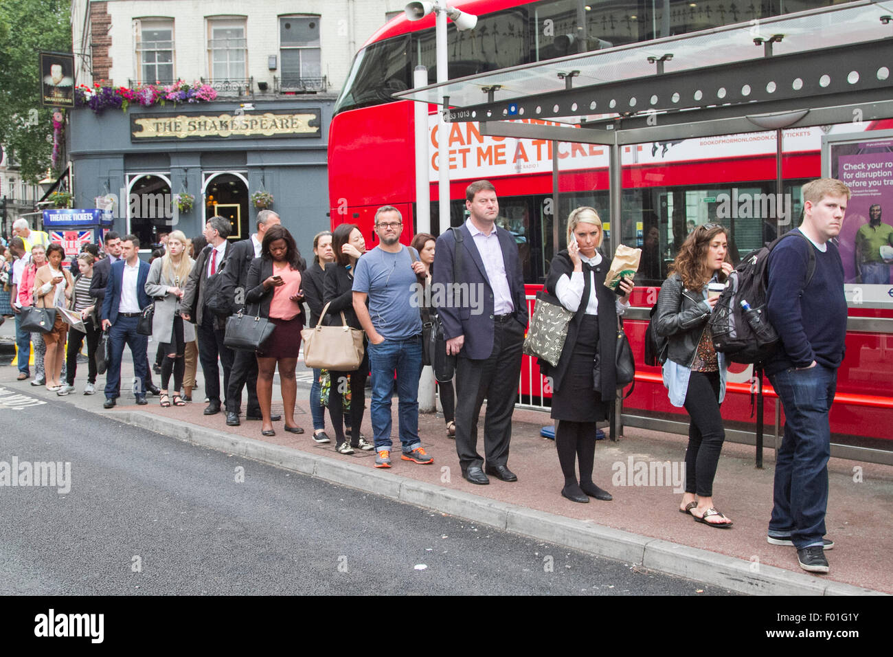 24 hour bus station hi-res stock photography and images - Alamy