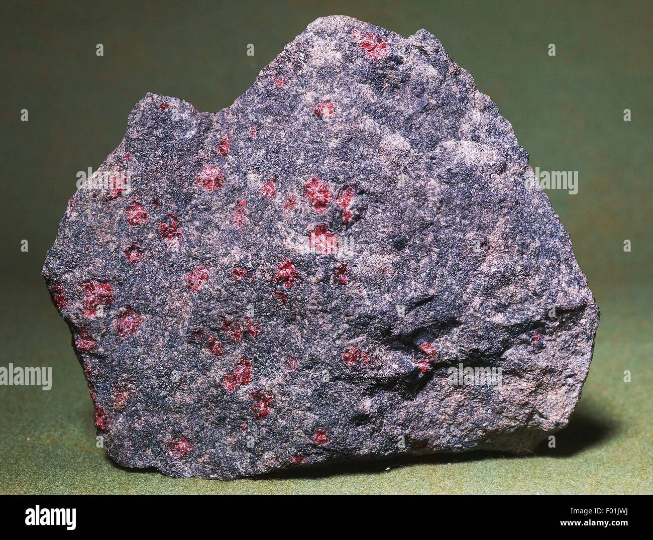 Peridotite, igneous rock Stock Photo - Alamy
