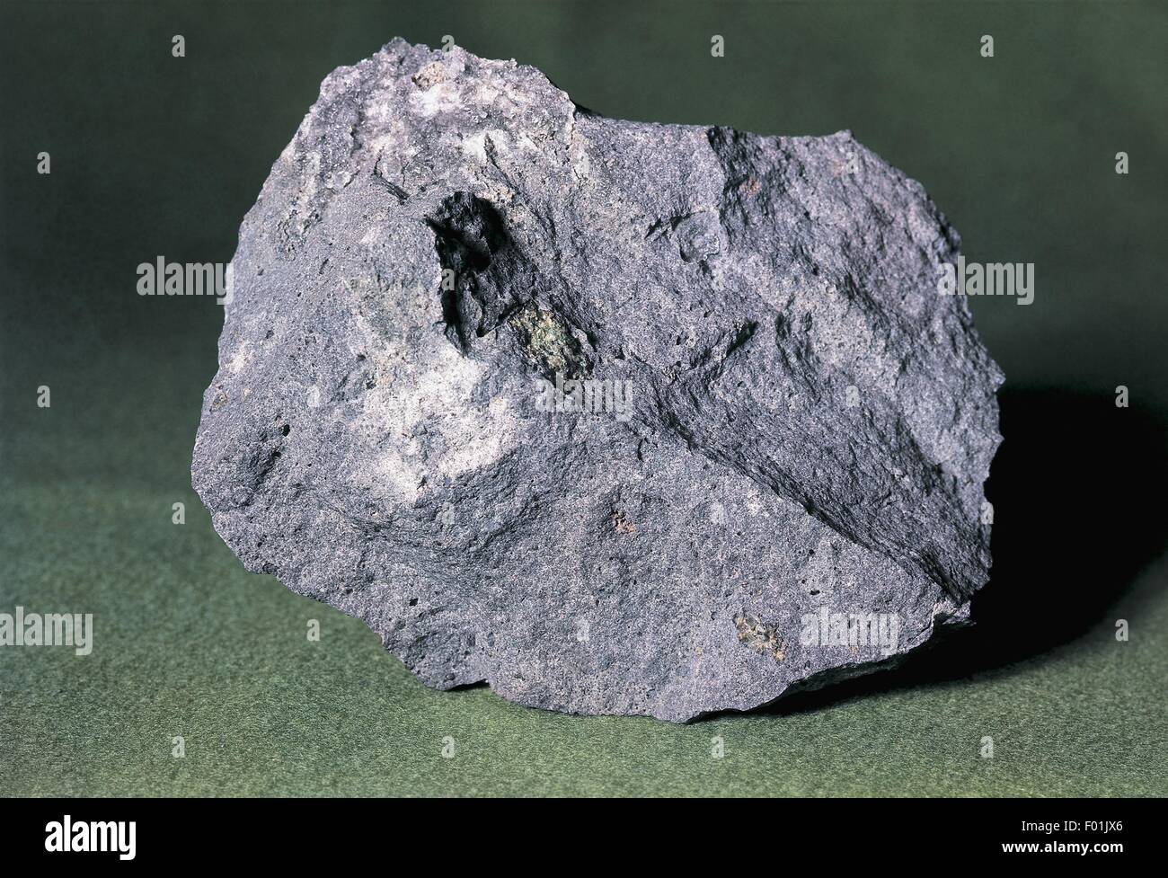 Minerals: Basalt (Volcanic Rock Stock Photo - Alamy