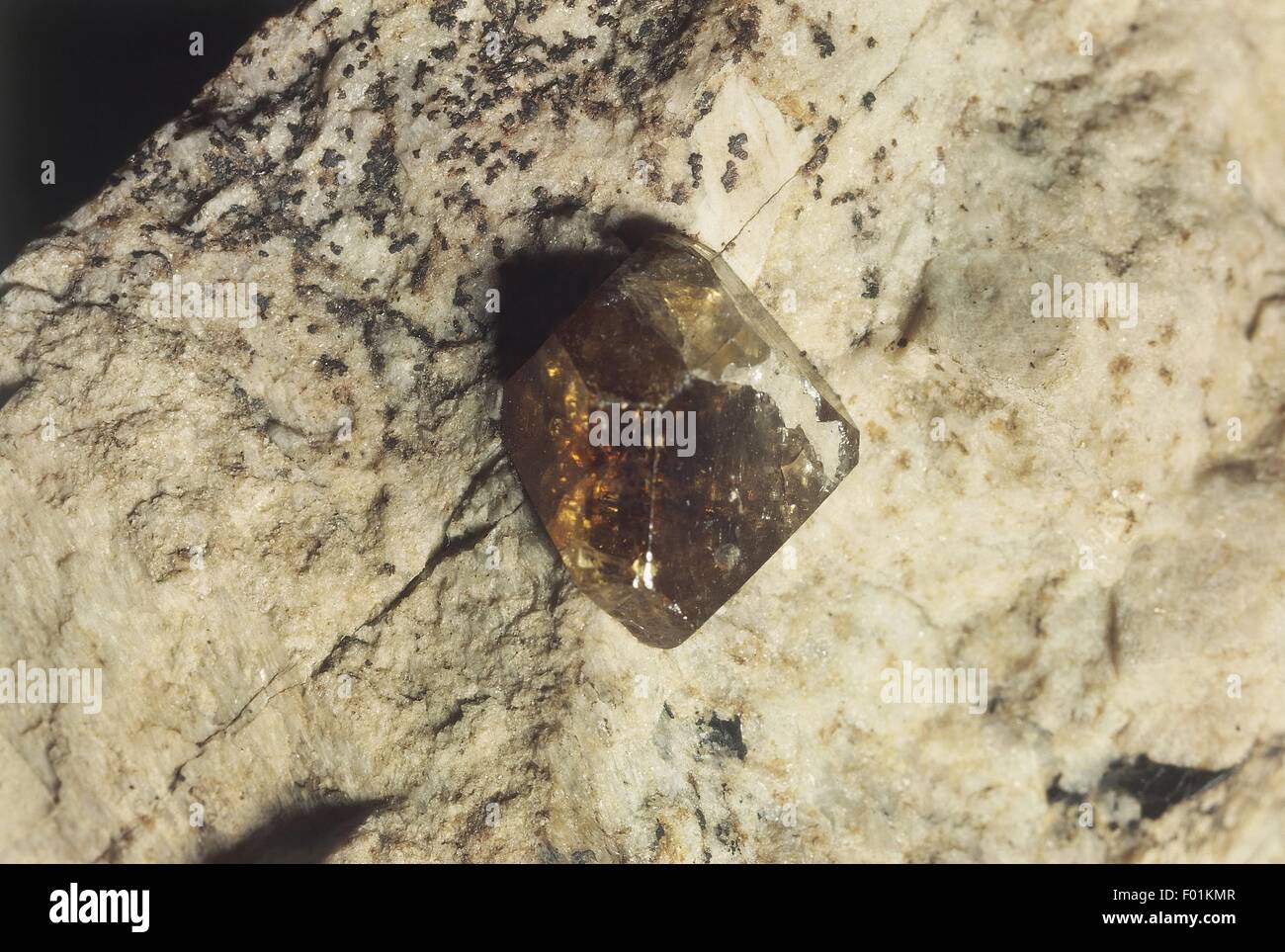Zirconium minerals hi-res stock photography and images - Alamy