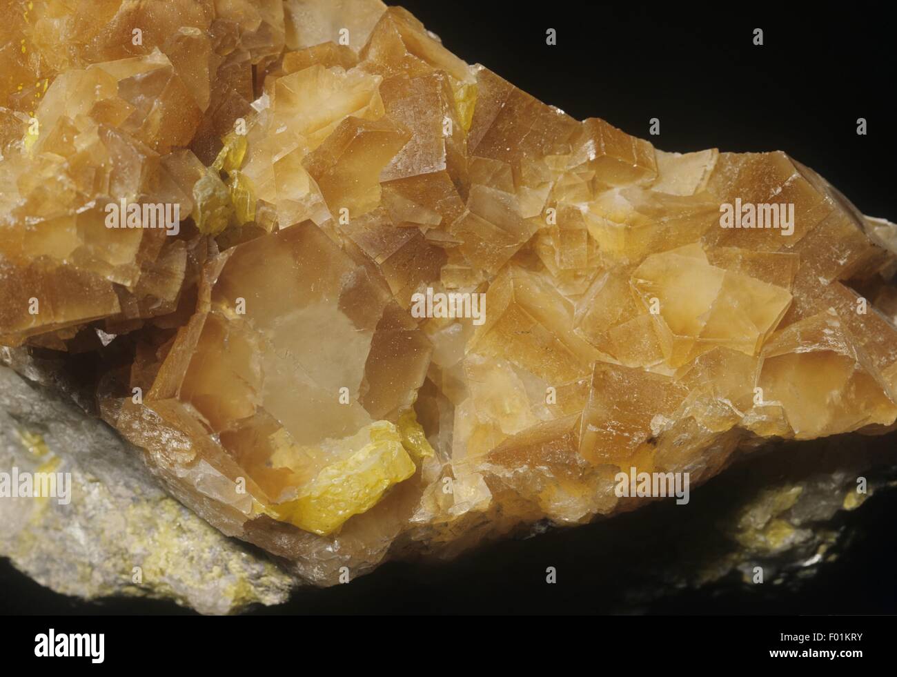 Minerals - Aragonite, close-up Stock Photo - Alamy