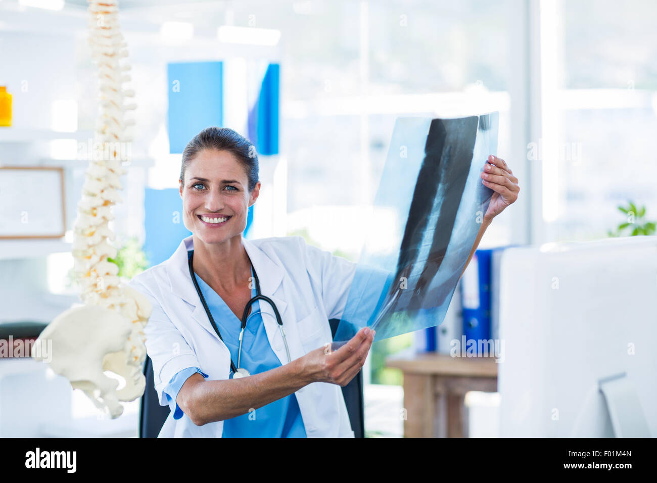 Woman x ray smiling hi-res stock photography and images - Alamy