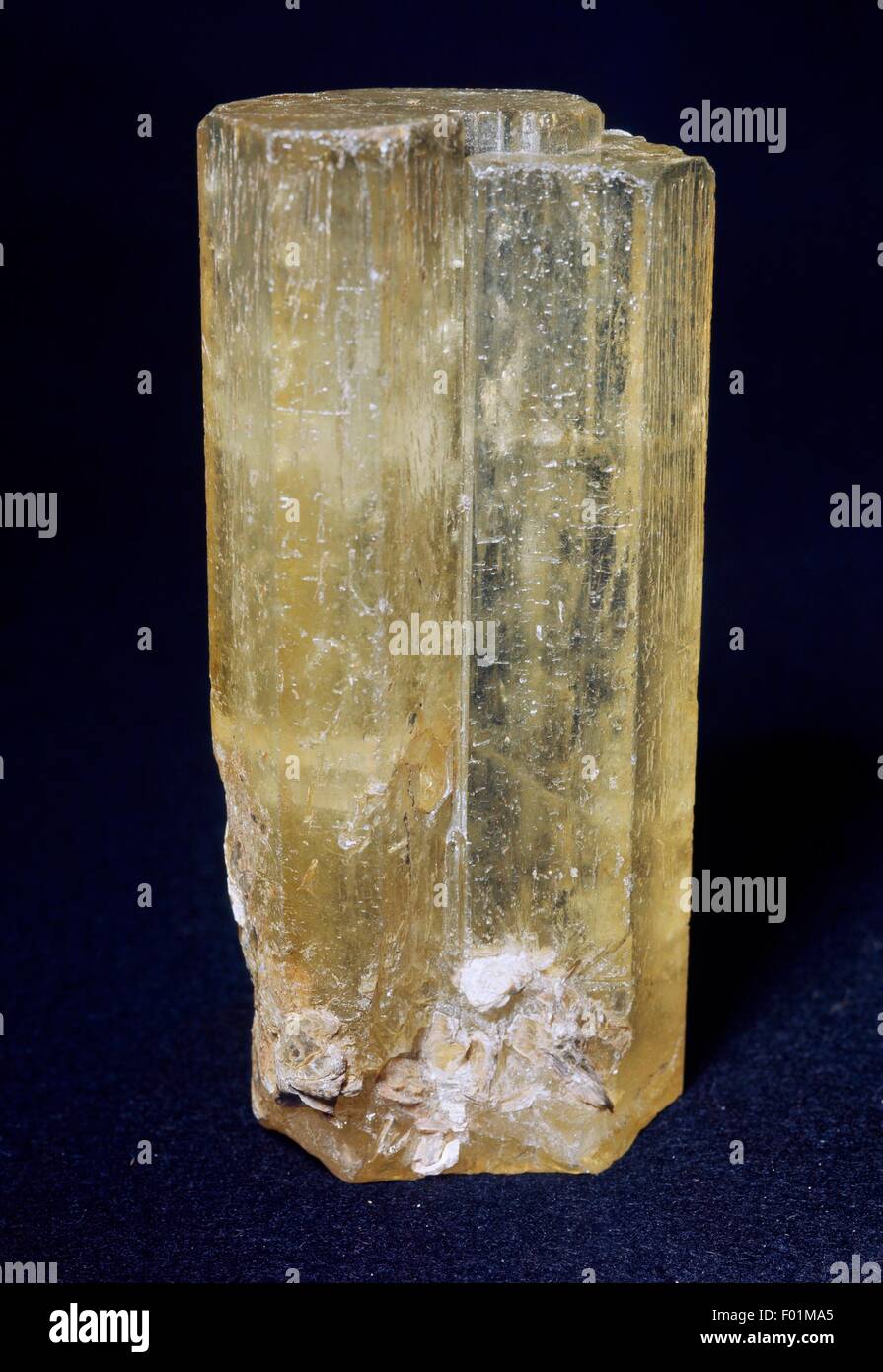 Beryl mineral hi-res stock photography and images - Alamy