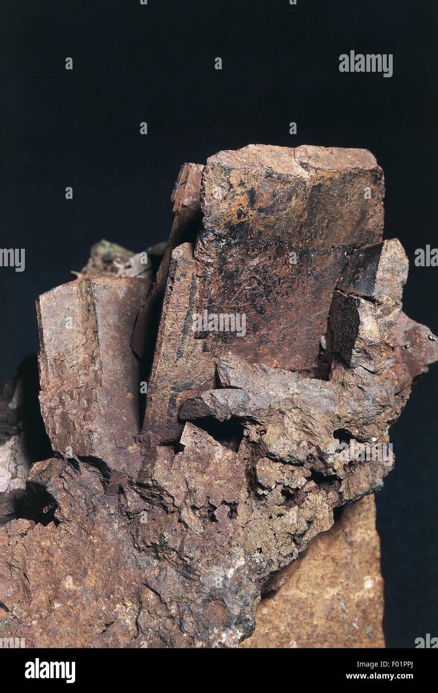 Minerals: Silicates - Allanite (Calcium Cerium Lanthanum Yttrium ...