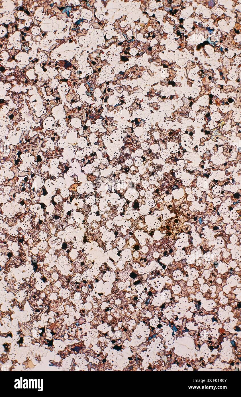 Mineral cross section hi-res stock photography and images - Alamy