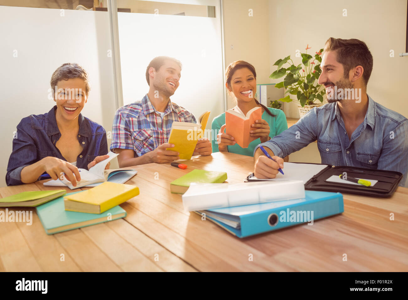 Adult reading group hi-res stock photography and images - Alamy