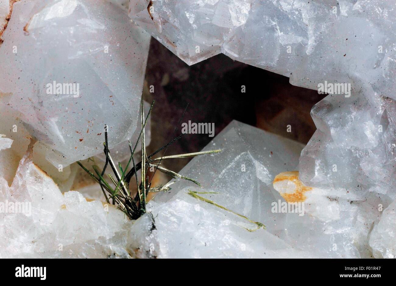 Millerite crystals hi-res stock photography and images - Alamy