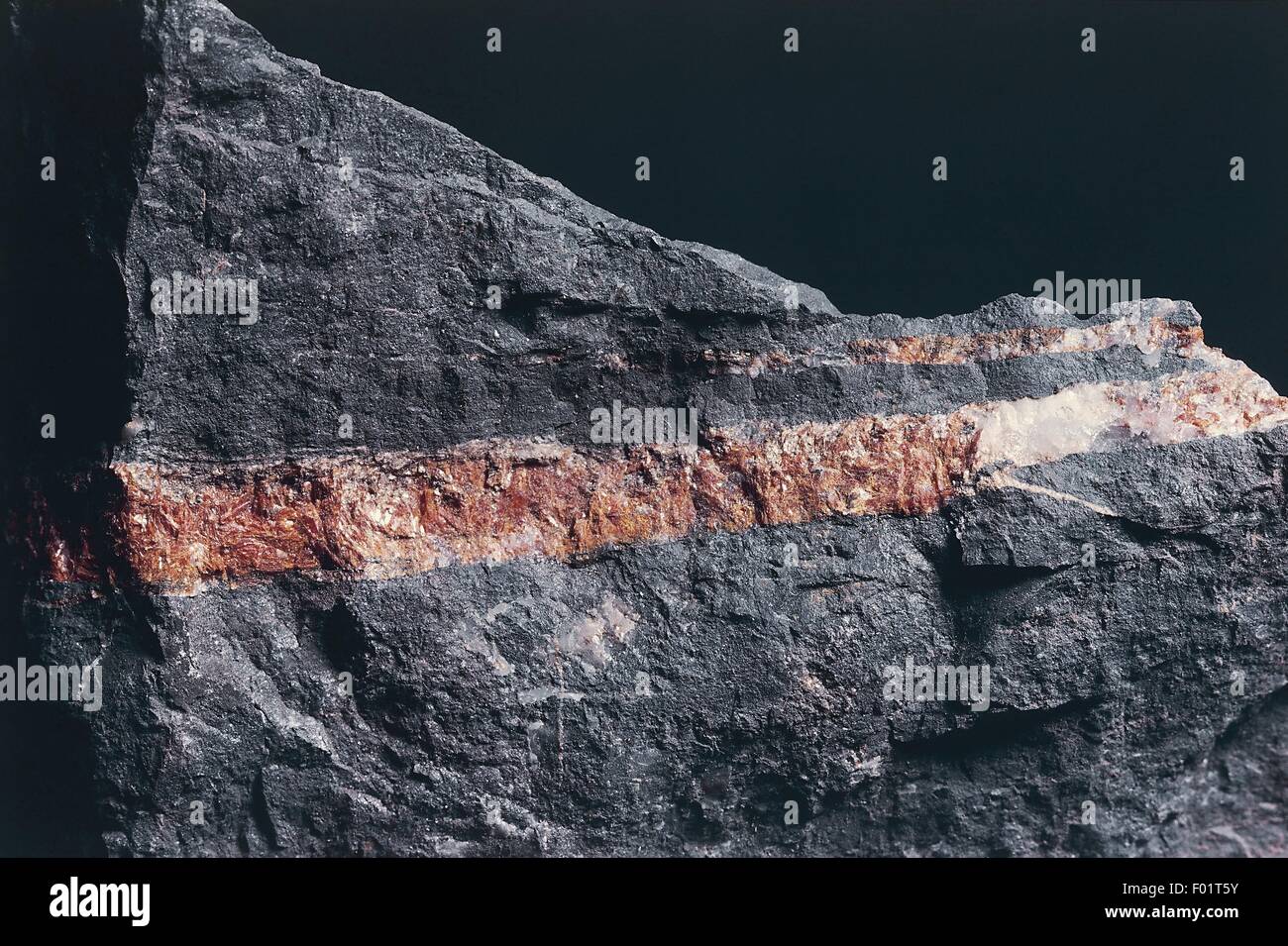 Minerals: Compact Braunite Stock Photo - Alamy