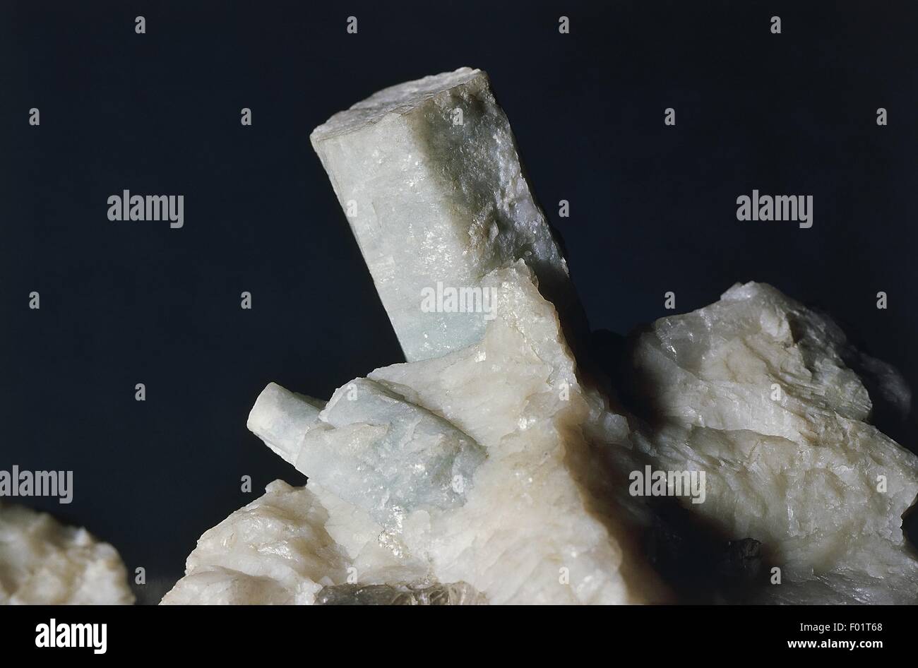 Beryl minerals hi-res stock photography and images - Alamy