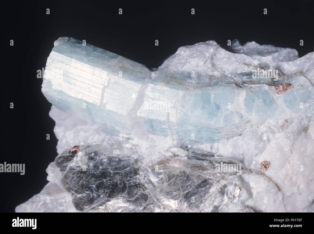 Geology beryl natural condition hi-res stock photography and images - Alamy