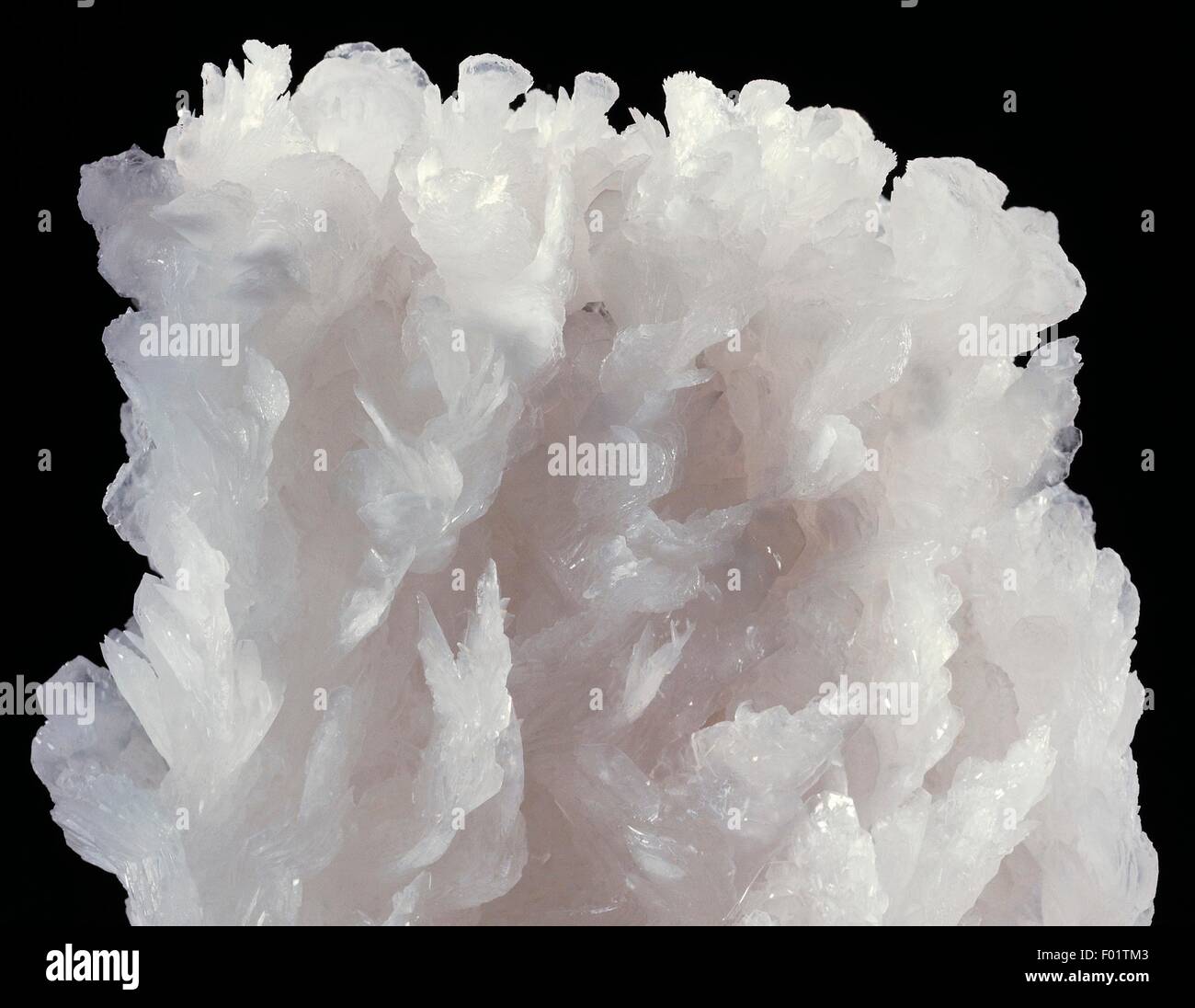 Calcite crystal hi-res stock photography and images - Alamy
