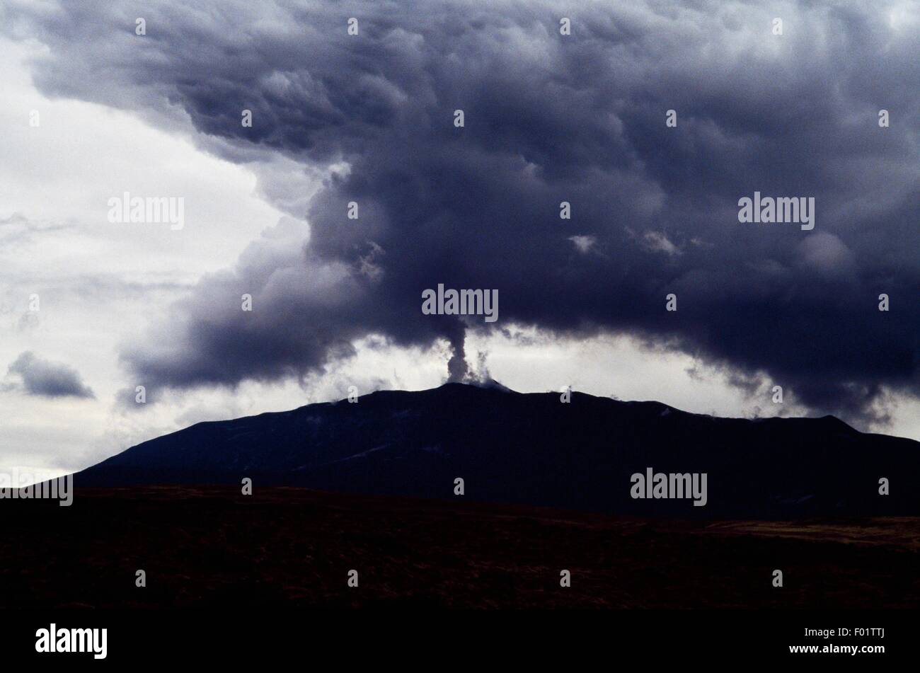 Hekla volcano erupting, Iceland Stock Photo - Alamy