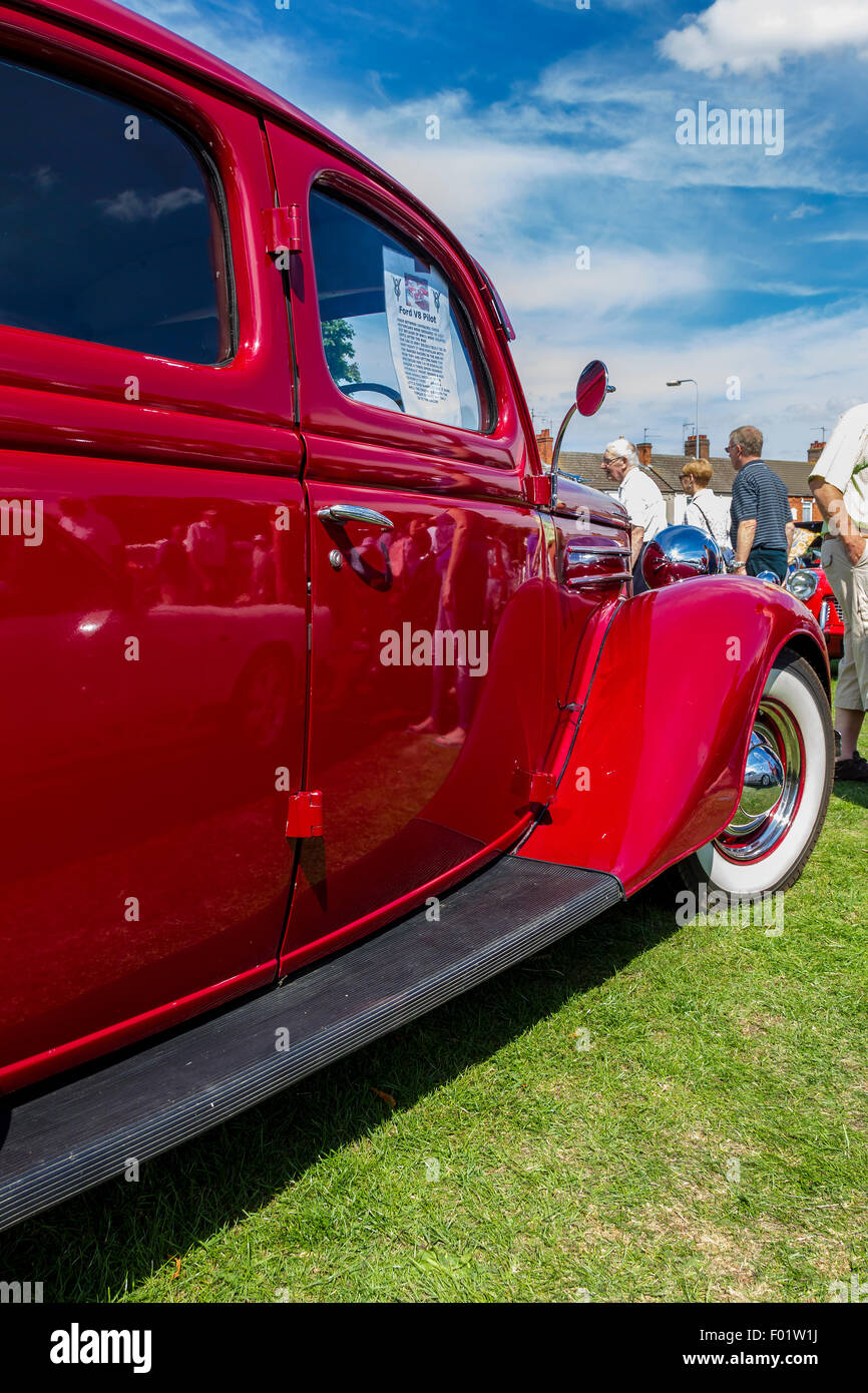 Ford v8 pilot hi-res stock photography and images - Alamy