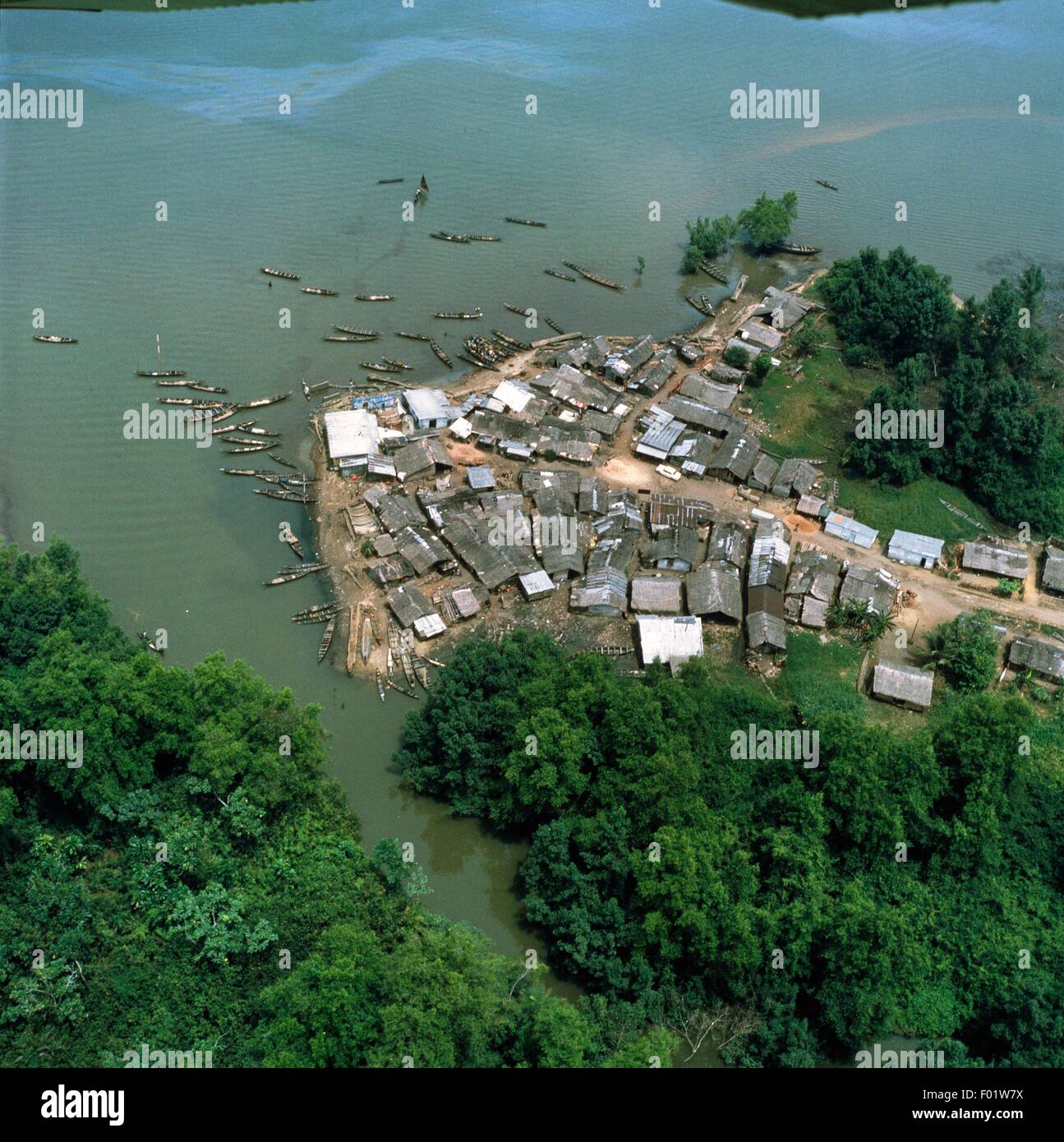 Douala cameroon hi-res stock photography and images - Alamy