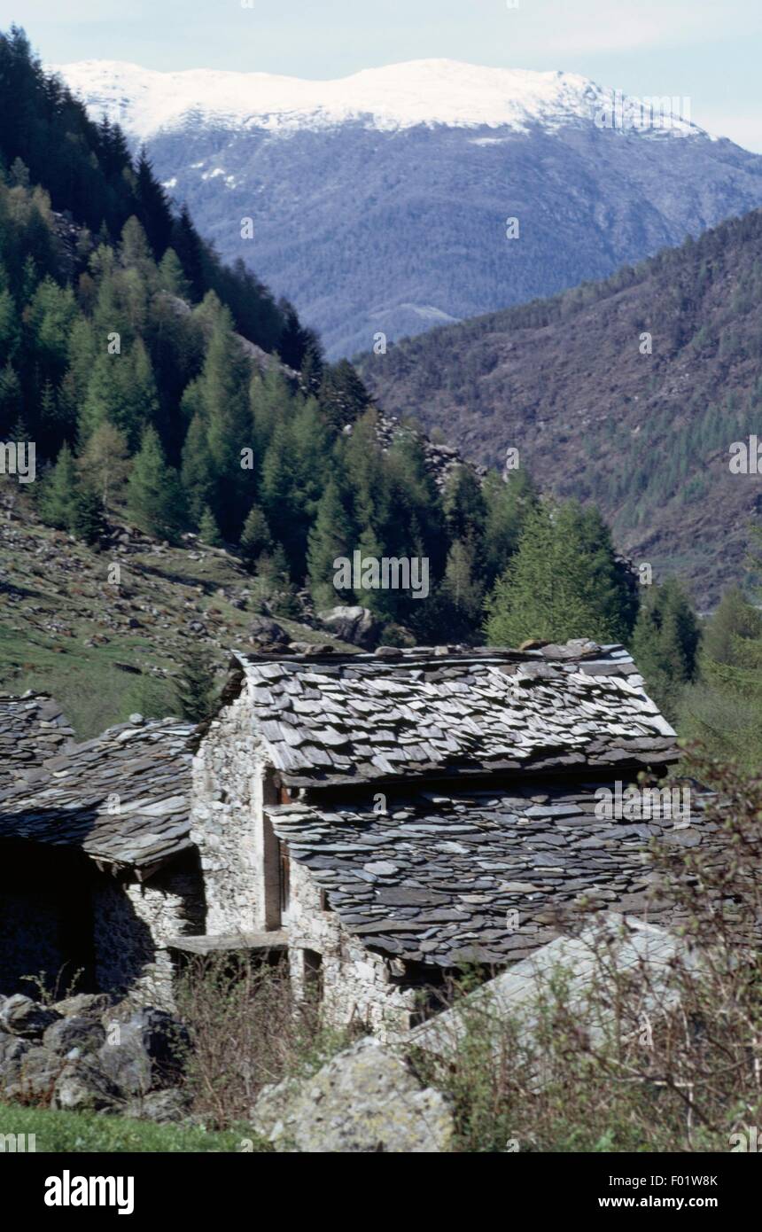 Valcamonica hut hi-res stock photography and images - Alamy