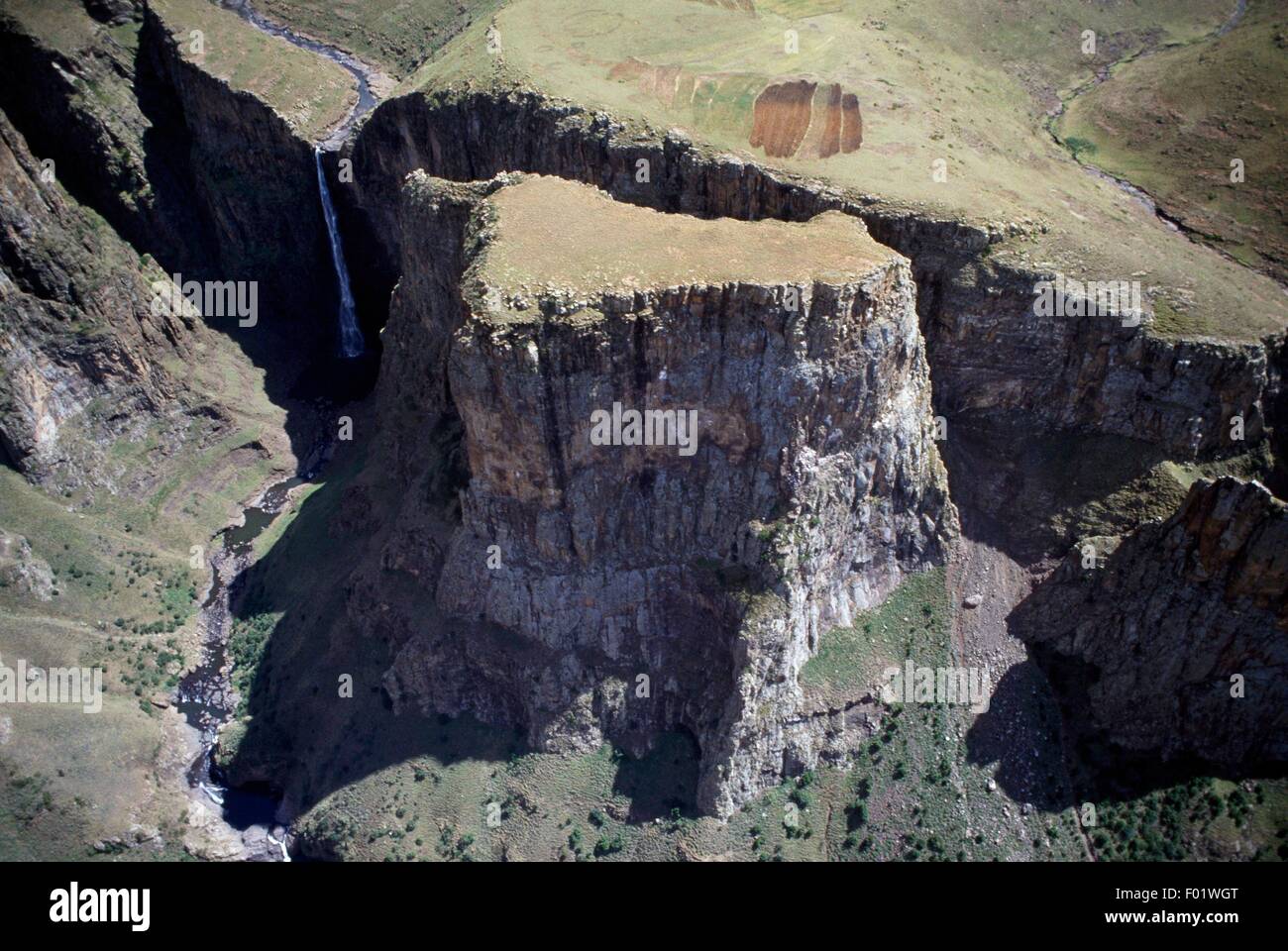 Maletsunyane Falls and Effects of rock erosion near Semonkong, Lesotho ...
