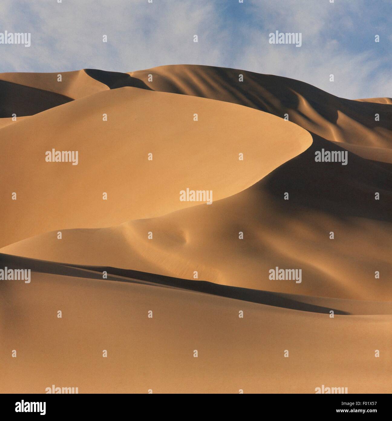 Sand dunes, Sahara Desert, Niger Stock Photo - Alamy