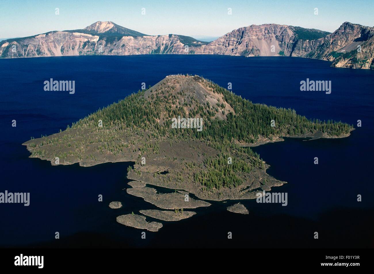 Wizard Island, Crater Lake National Park, Oregon, United States of ...