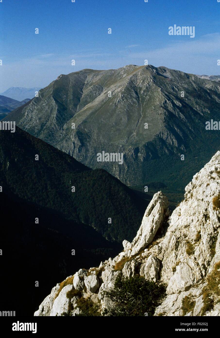 Mount marsicano hi-res stock photography and images - Alamy