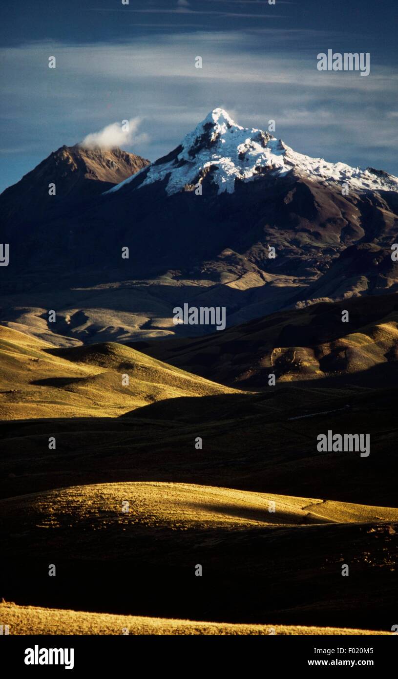 Illiniza Norte Volcano (5164 meters), Cotopaxi National Park, Ecuador ...