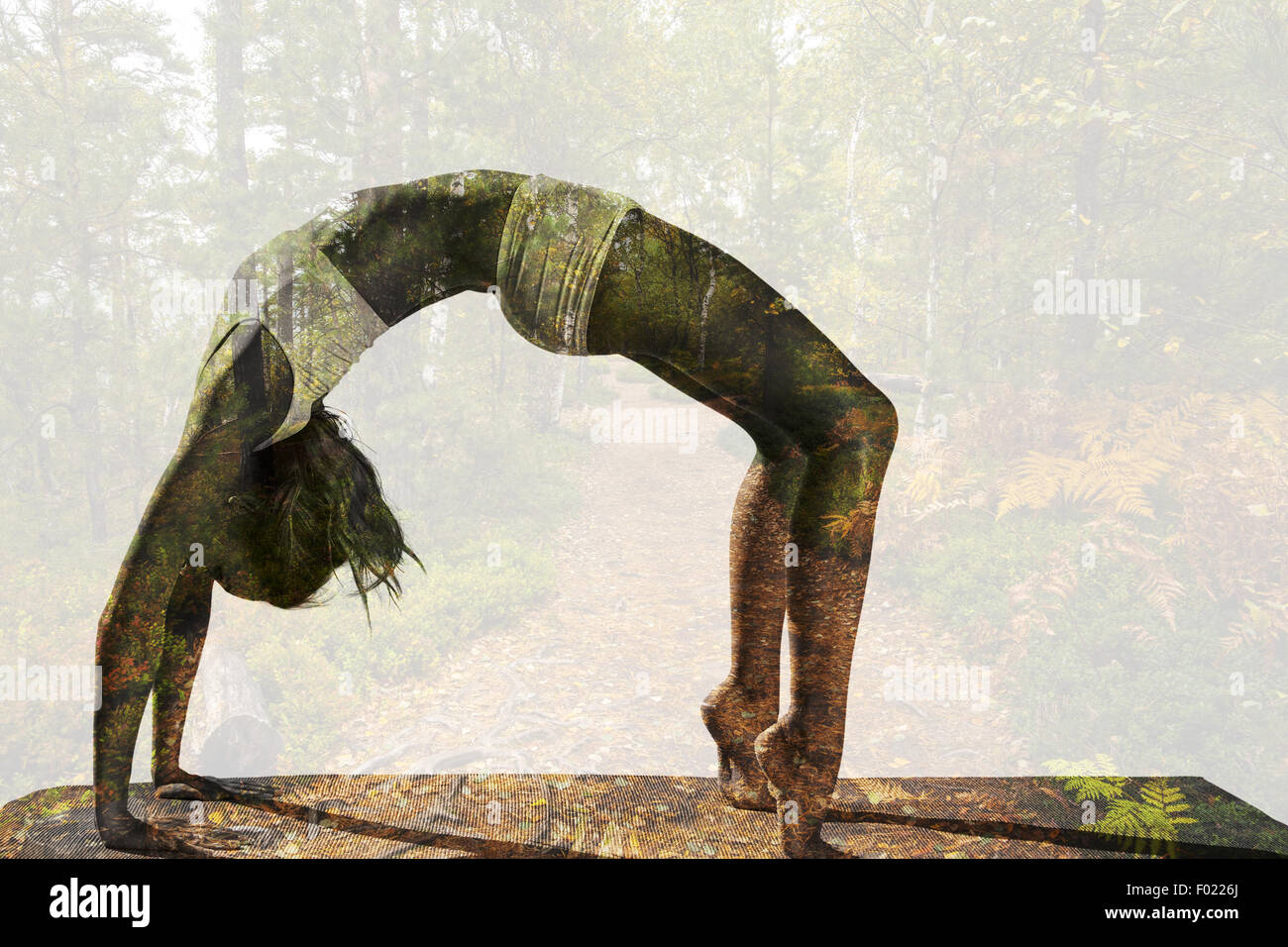 Crab pose hi-res stock photography and images - Alamy