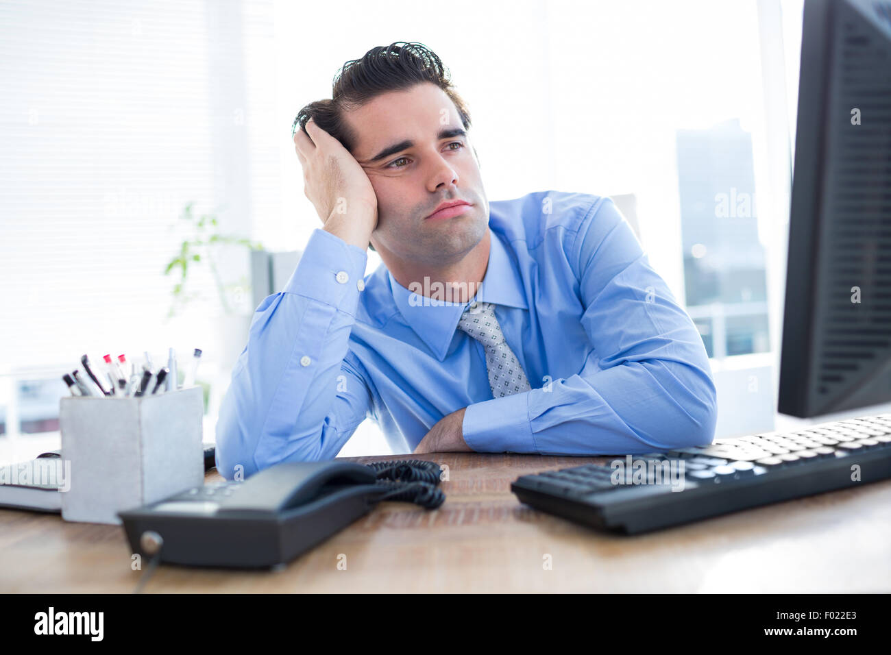 Office monitor hi-res stock photography and images - Alamy