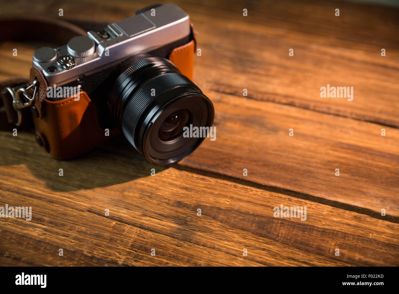 A beautiful brown fashioned camera Stock Photo - Alamy