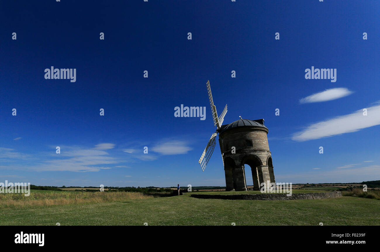 Chesterton windmill blue sky hi-res stock photography and images - Alamy