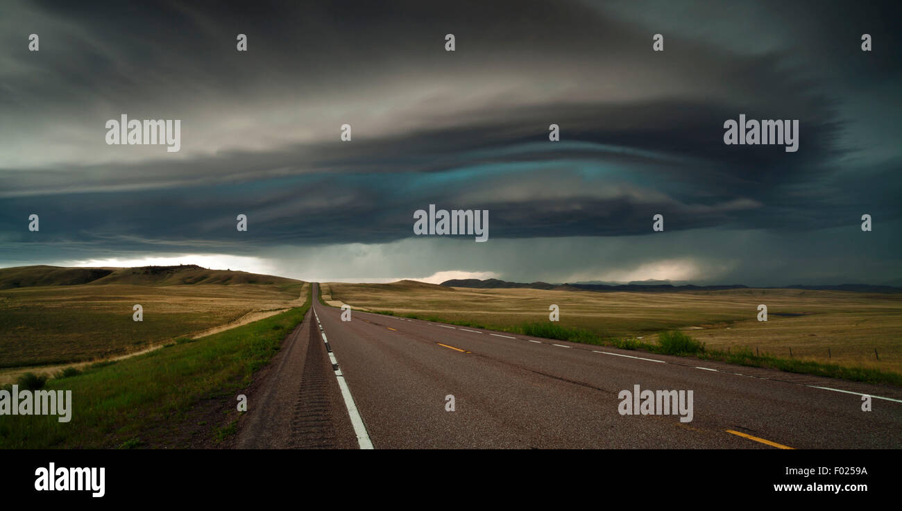Bad weather over road hi-res stock photography and images - Alamy