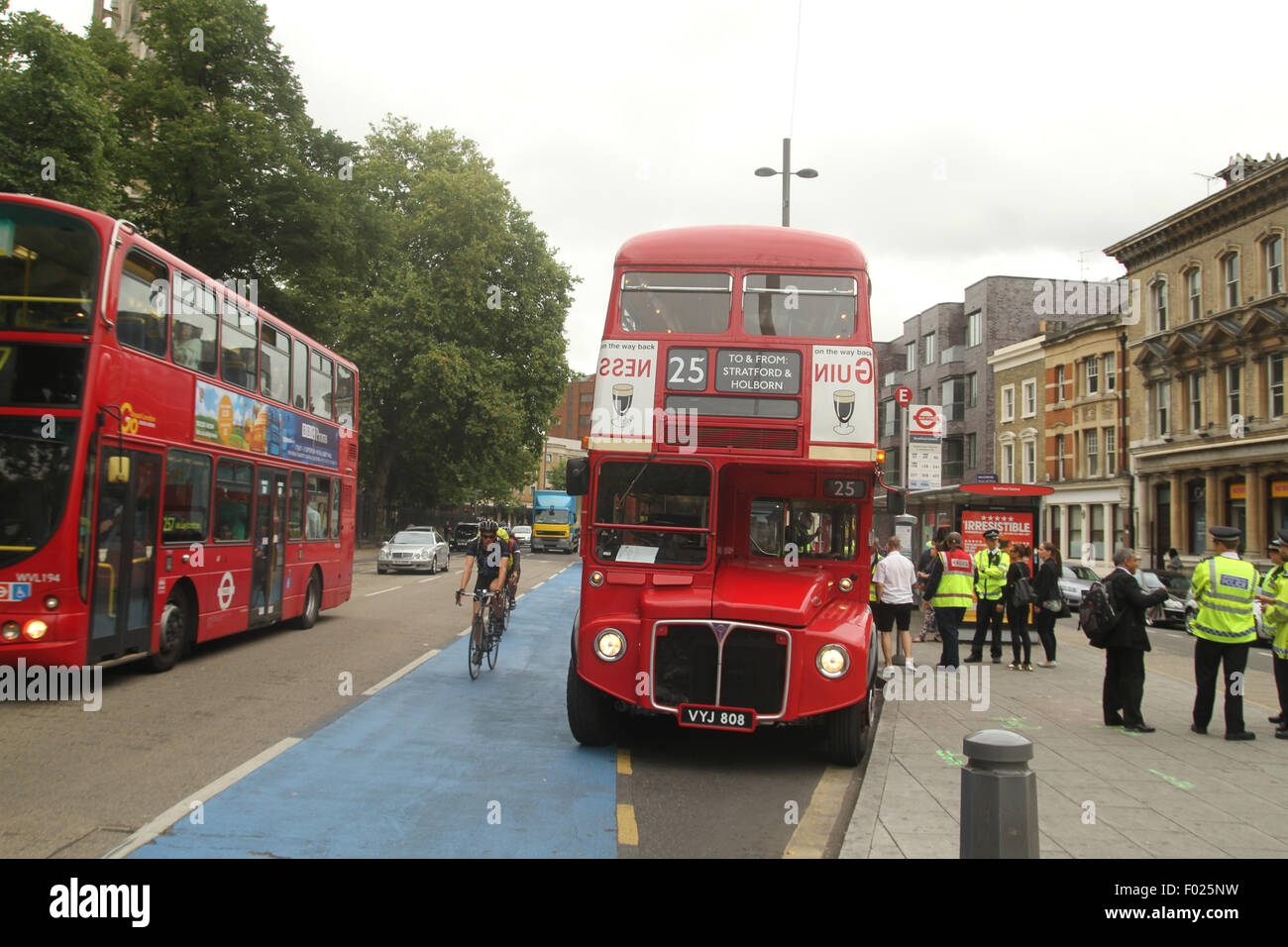 24 hour tube service hi-res stock photography and images - Alamy