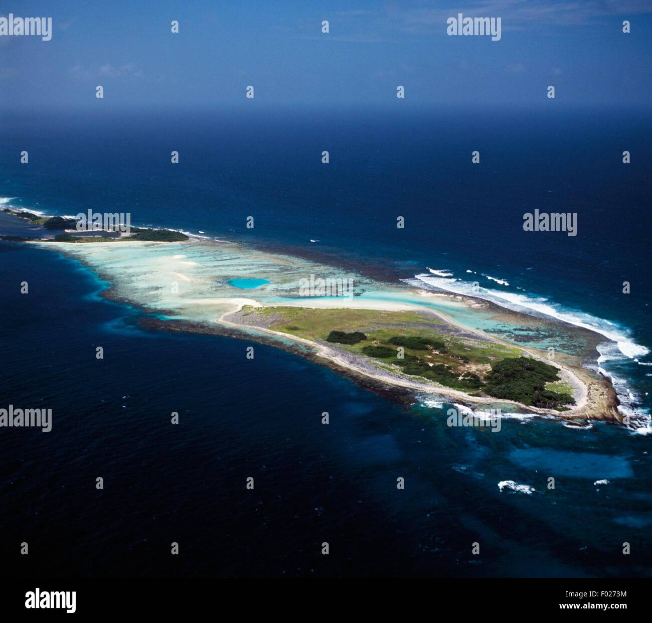 Cayo Canqui, Los Roques Archipelago National Park, Venezuela. Aerial ...