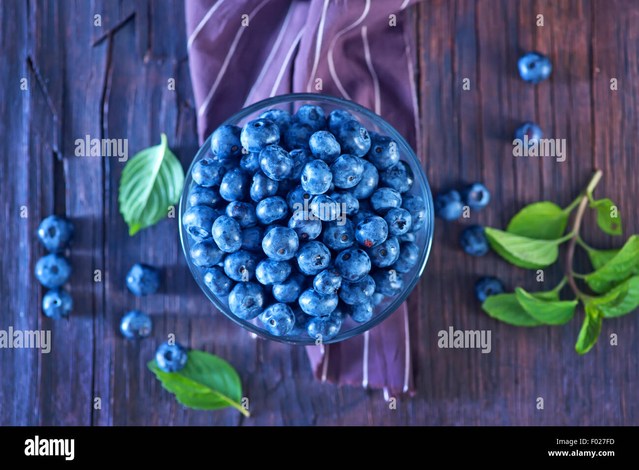 blueberry in bowl and on a table Stock Photo - Alamy