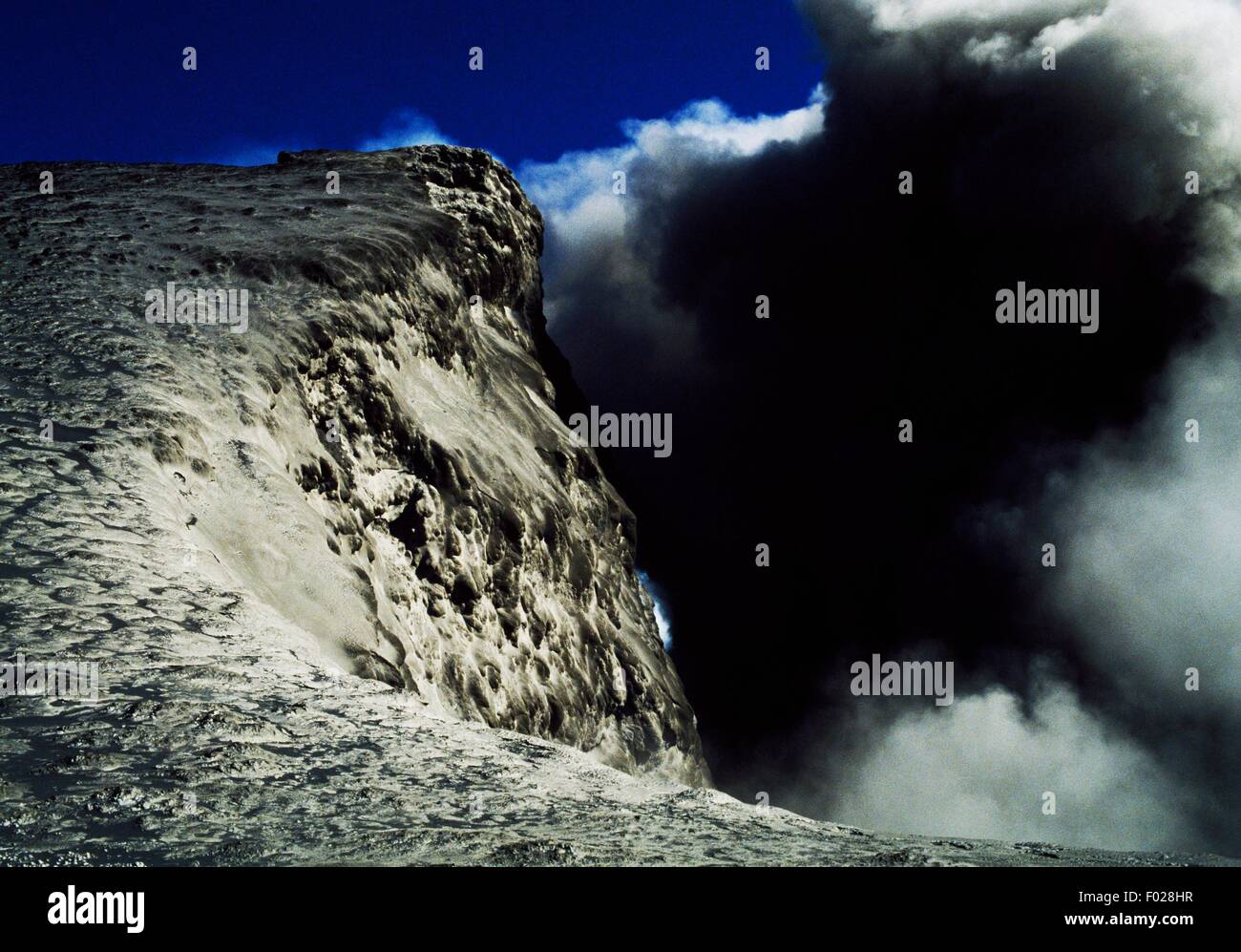 Fumaroles, Mount Etna, Sicily, Italy Stock Photo - Alamy