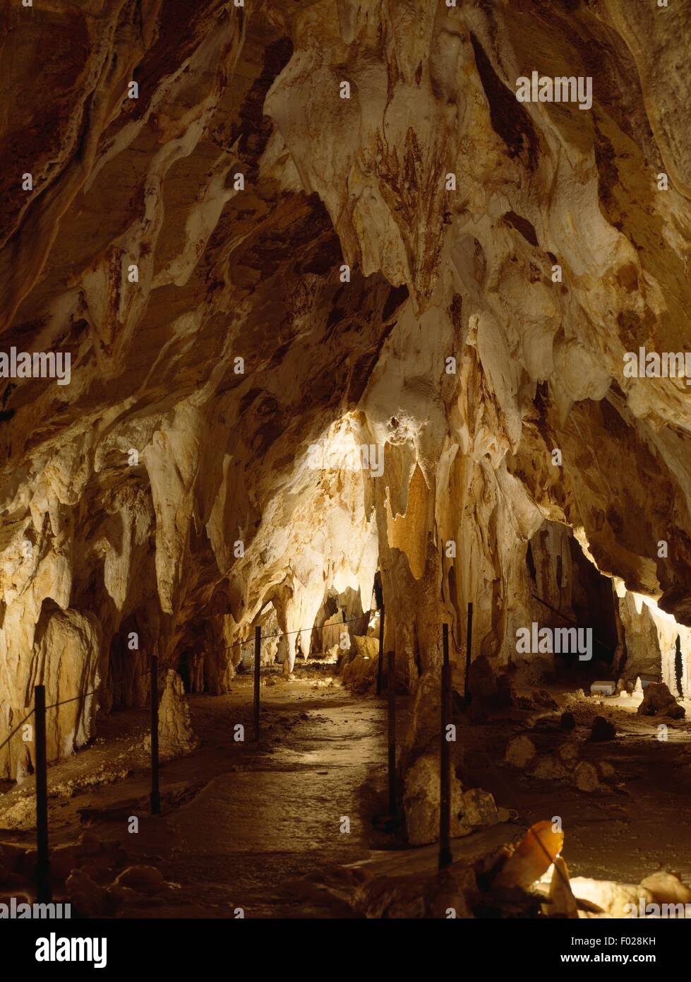 Toirano Caves, Liguria, Italy Stock Photo - Alamy