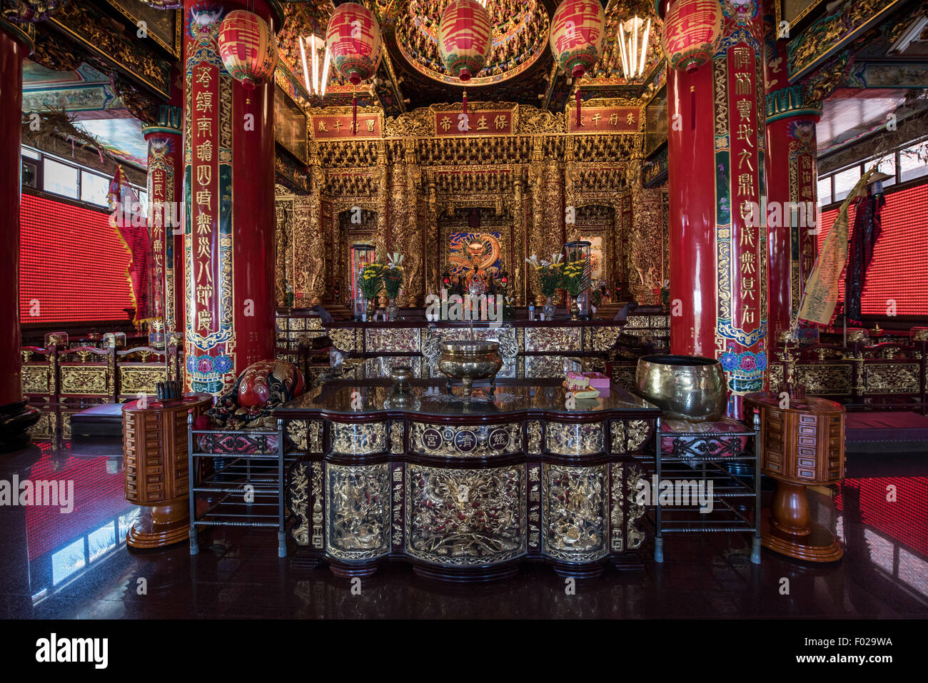 Interior of Chi Ming Palace Temple by the Lotus Pond, Kaohsiung, Taiwan ...