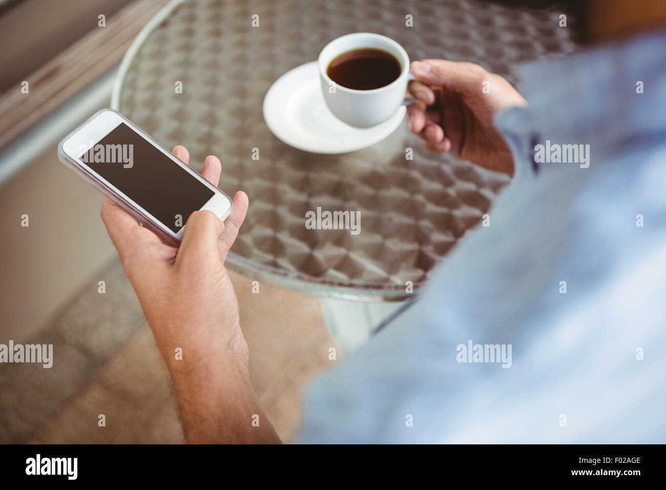 Close up man texting message hi-res stock photography and images - Alamy