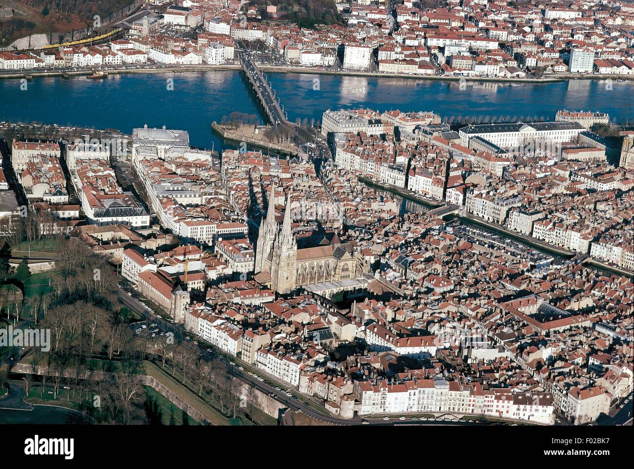 Bayonne bridge aerial hi-res stock photography and images - Alamy
