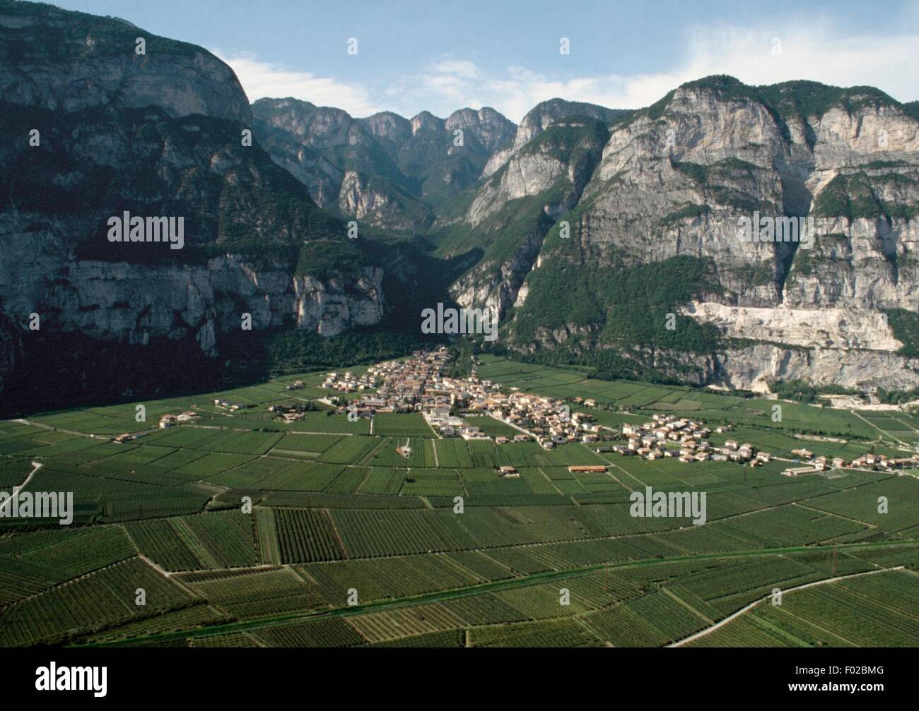 High mountain catena hi-res stock photography and images - Alamy