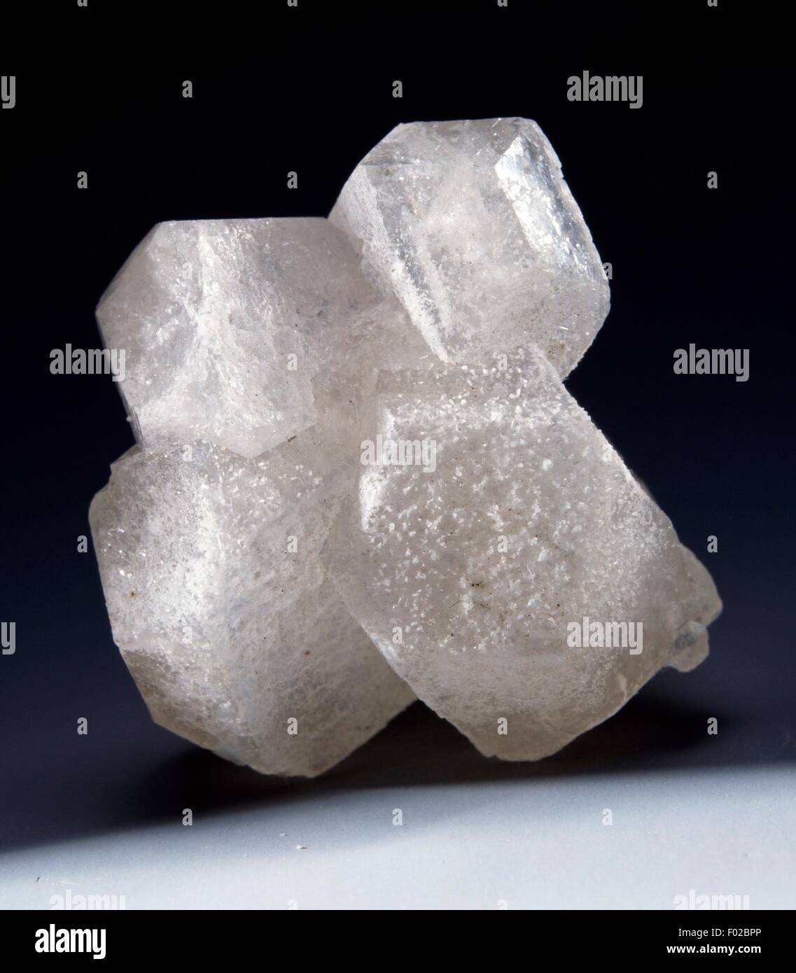 Apophyllite hi-res stock photography and images - Alamy